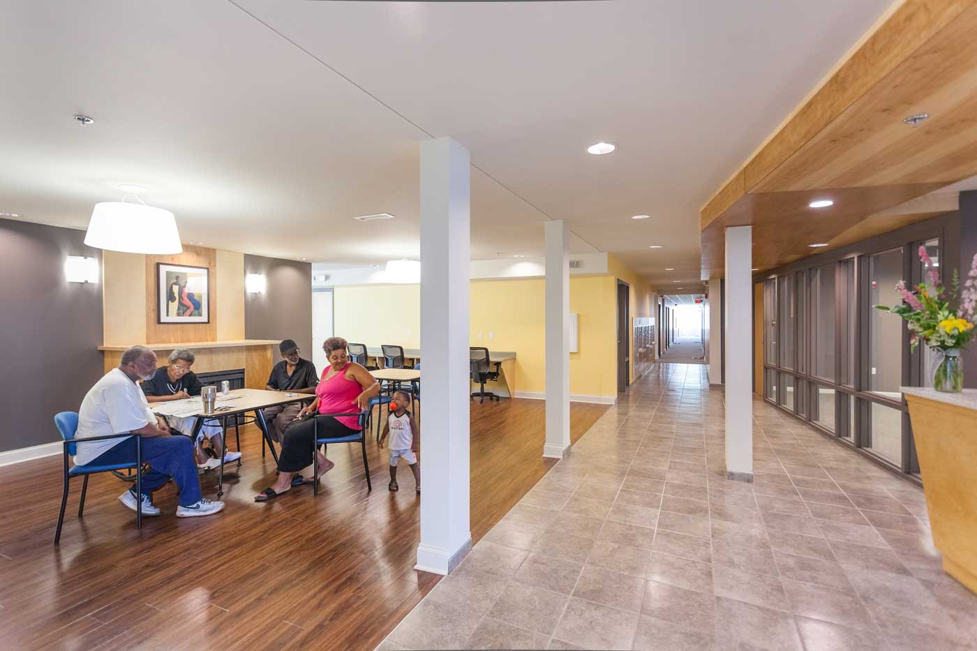 AGGREGATE STUDIO - Phil B. Curls Manor